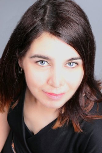 Actress Cheryl Bullock Ready to Rise