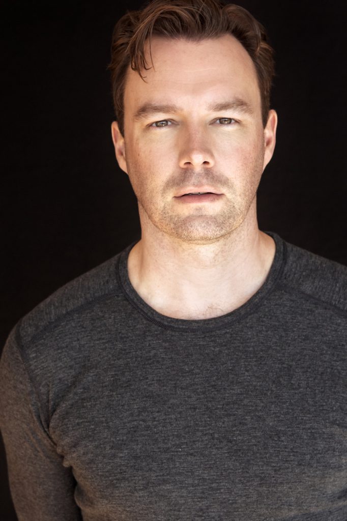 Feature: Actor Mark Hildreth on His Recurring Role as The Weird Guy in ...